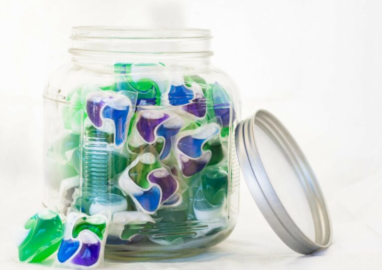 The Science and Safety of Laundry Detergent Pods: A Comprehensive Guide